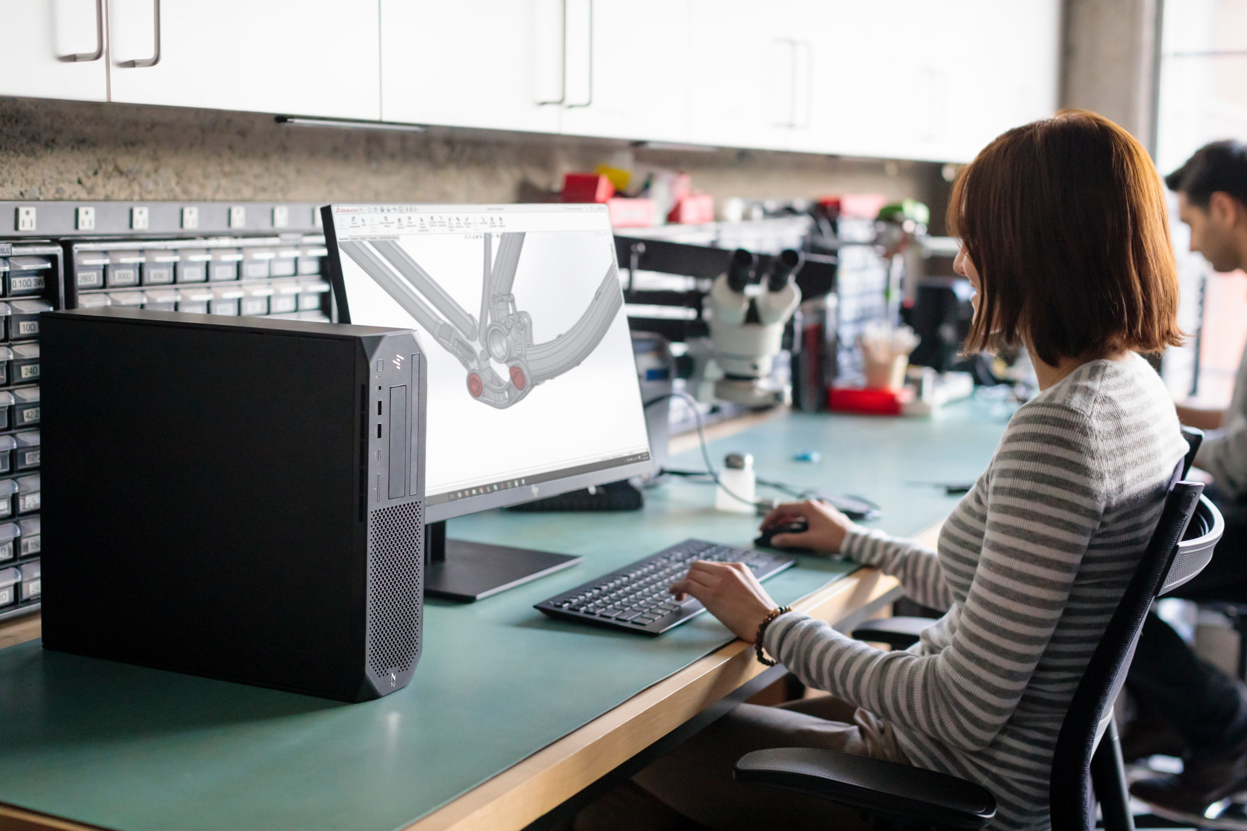 HP Z2 G4 WORKSTATION SFF Core™ i7-9700 3.0GHz 1TB 16GB DVD HP Z2 G4 WORKSTATION SFF Core™ i7-9700 3.0GHz 1TB 16GB DVD