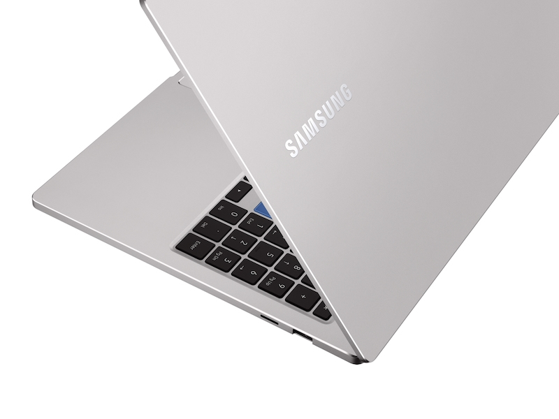 Samsung 7 NP750XBE-X03 Core™ i5-8265U 512GB SSD 8GB 15.6" (1920x1080 ...